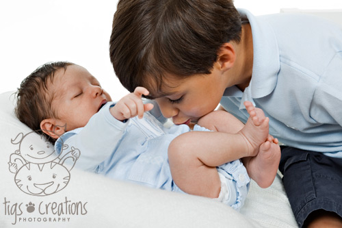 baby love - Natalie Carstens - The Hague Newborn & Family Photographer